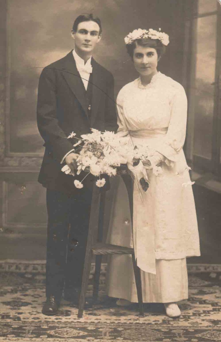 ESDA | Hare, Eric Burnham (1894–1982) and Agnes (Fulton) (1893–1983)