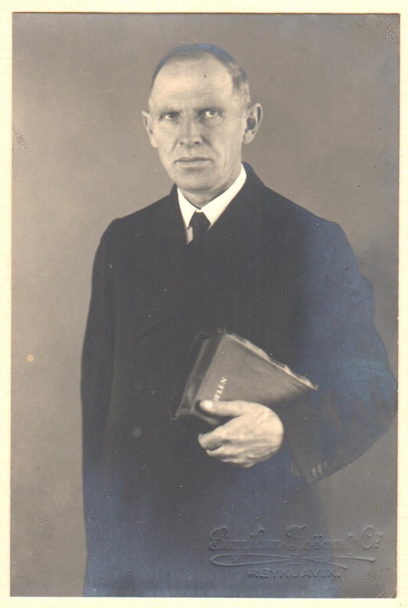 ESDA | Olsen, Olaf Johan (1887–1978)