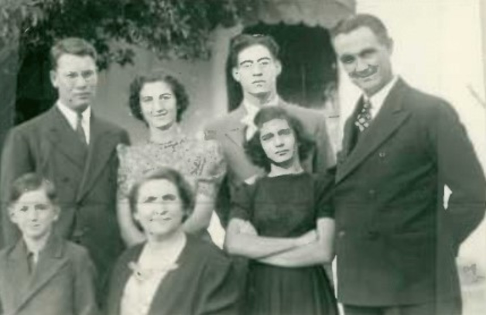 ESDA | Hare, Eric Burnham (1894–1982) and Agnes (Fulton) (1893–1983)