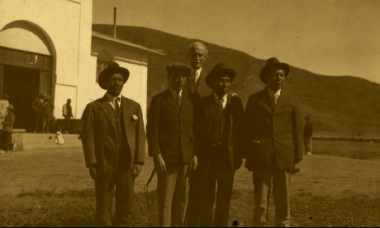 ESDA | Howell, Warren Eugene (1869–1943)