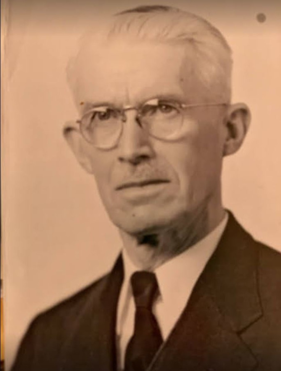 Helen Gillis's Instagram, Twitter & Facebook on IDCrawl