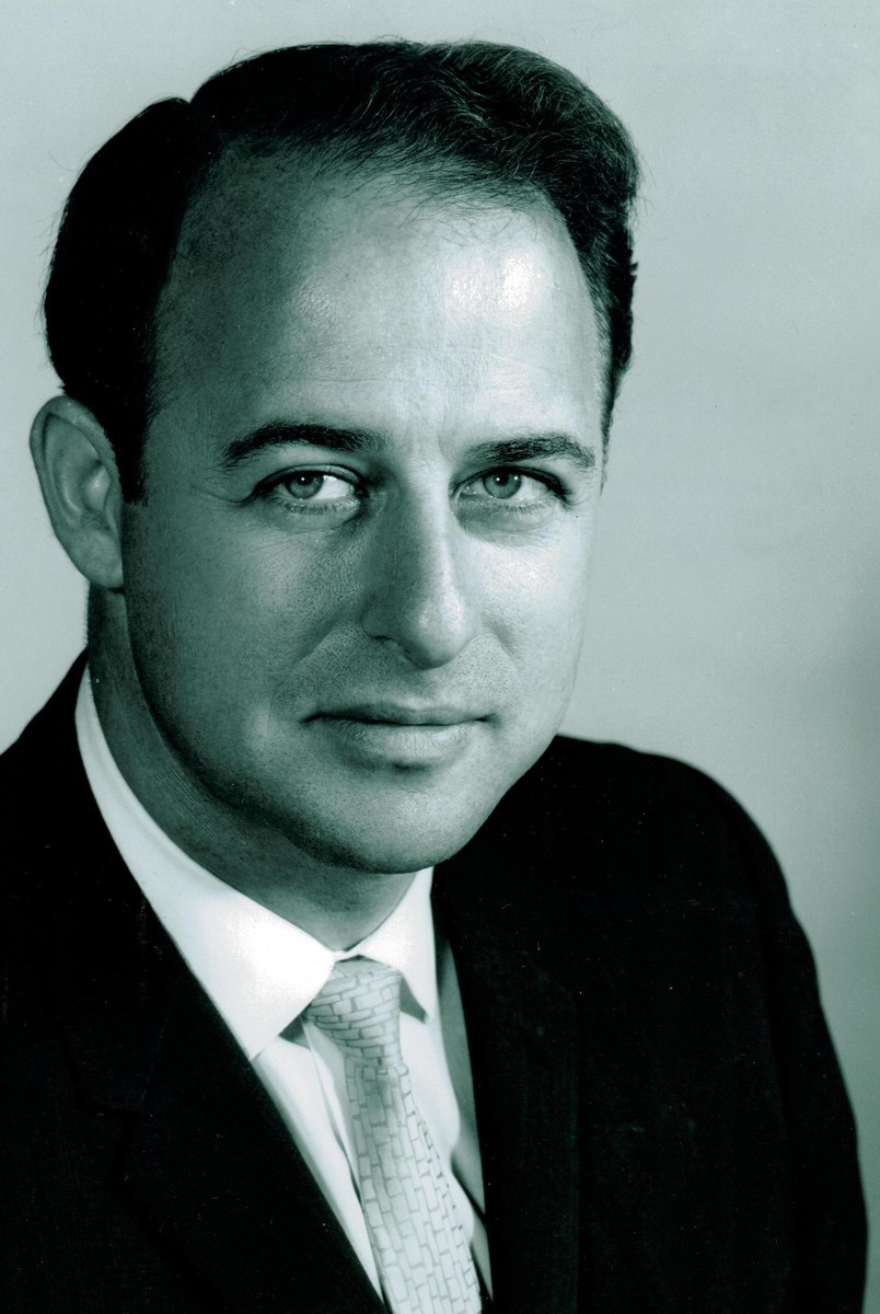 ESDA | Venden, Morris Leo (1932–2013)