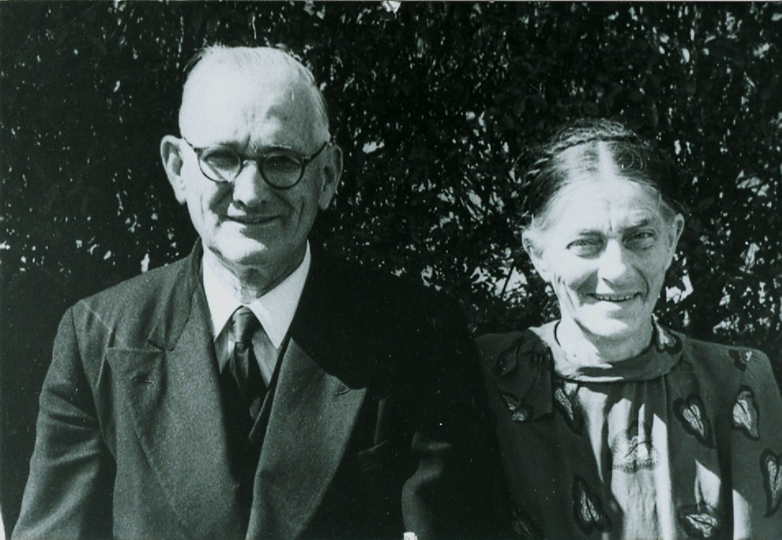 ESDA | Tolhurst, Hubert Leonard (1890–1981) and Margaret Gladys Pearl ...