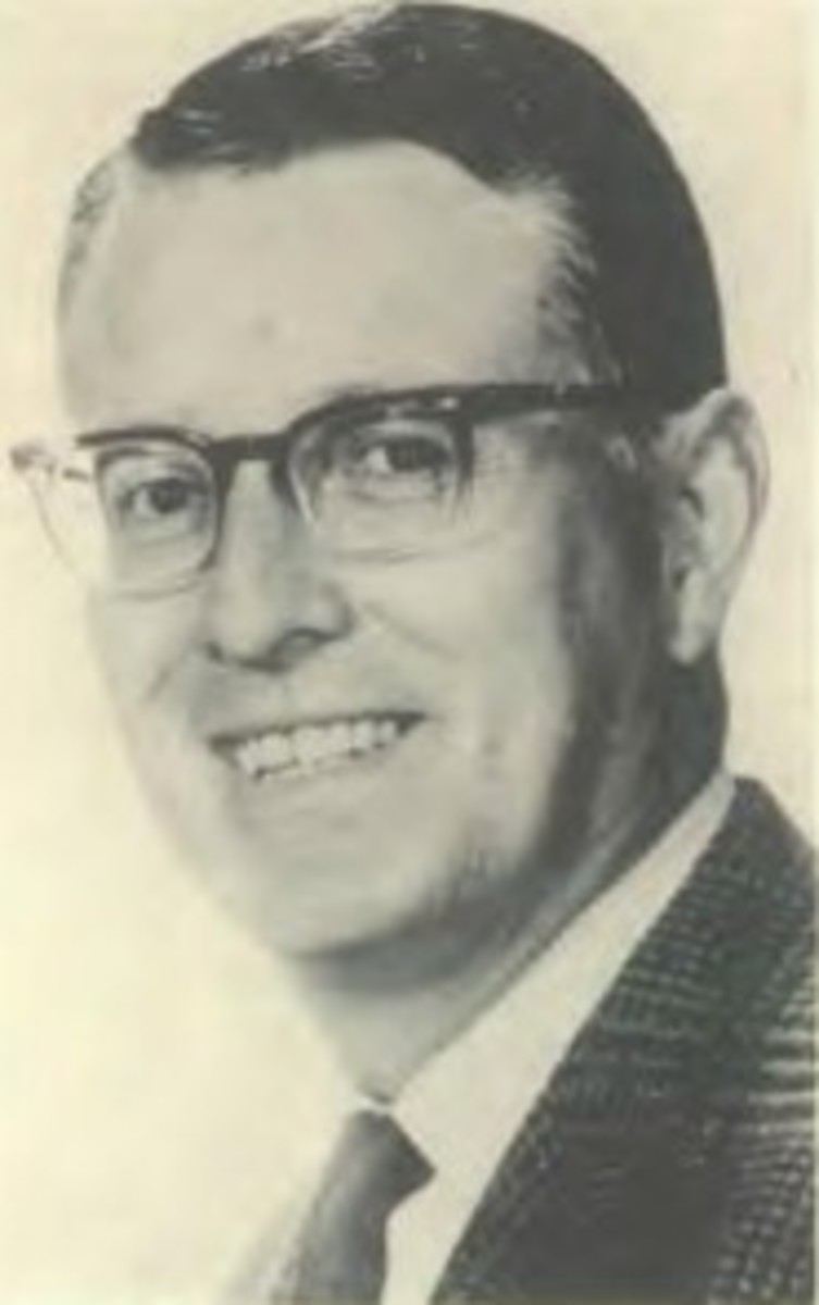 ESDA | Knechtle, Emilio (1922–2006)