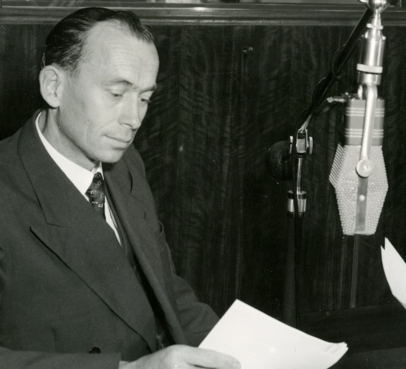 ESDA | Piper, Ross Clinton (1914–2000)