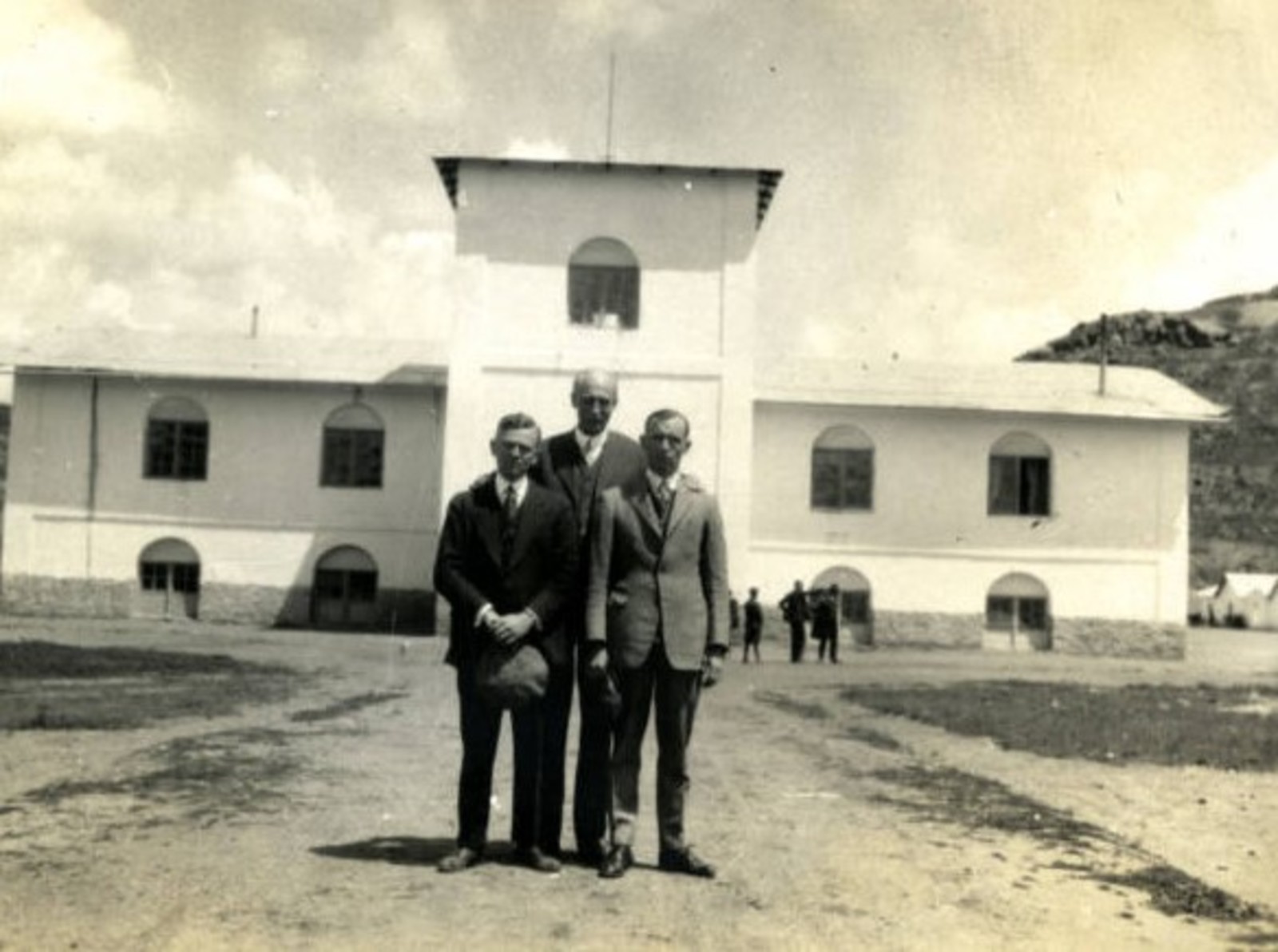 ESDA | Howell, Warren Eugene (1869–1943)