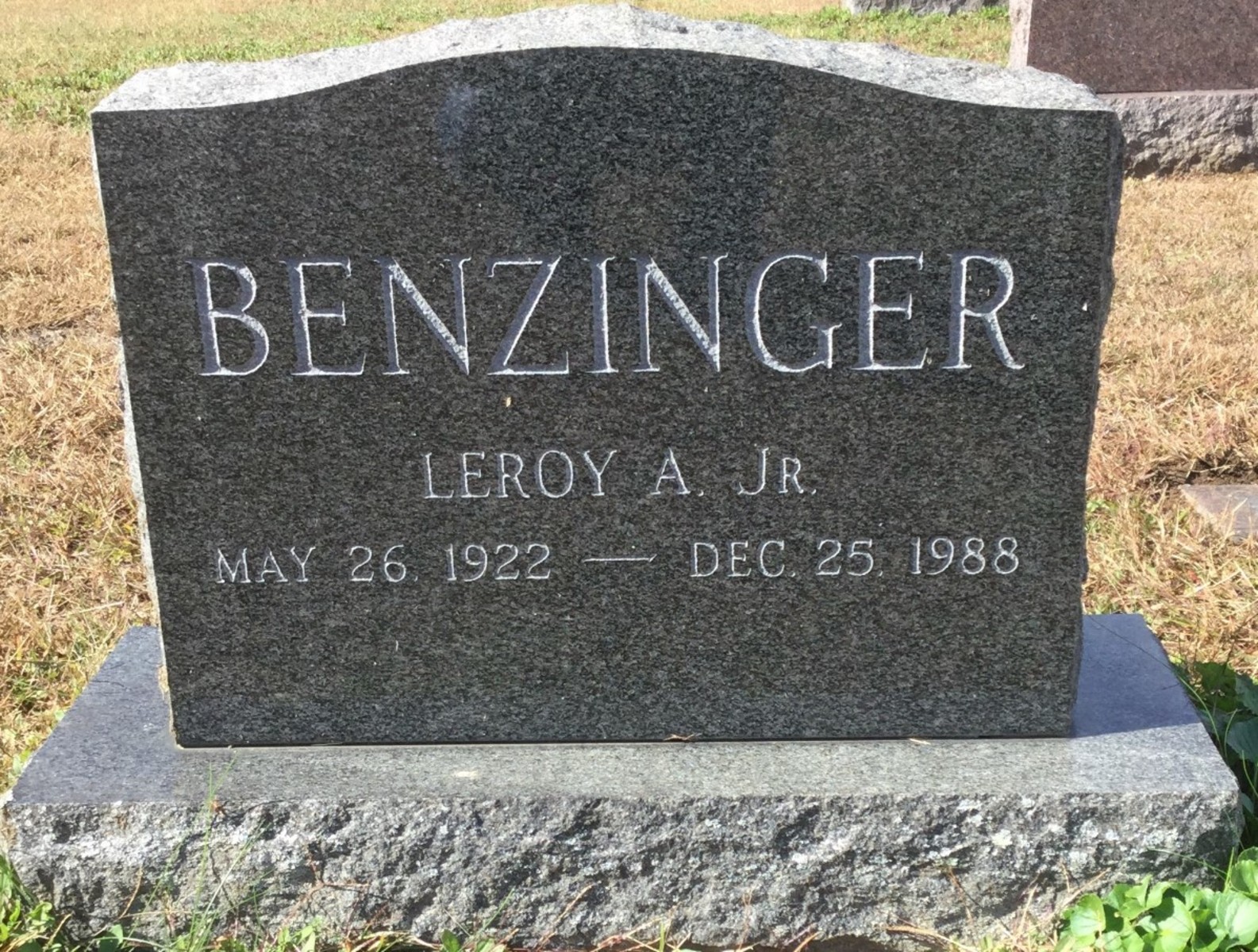 ESDA | Benzinger, LeRoy Arthur, Jr. (1922–1988)