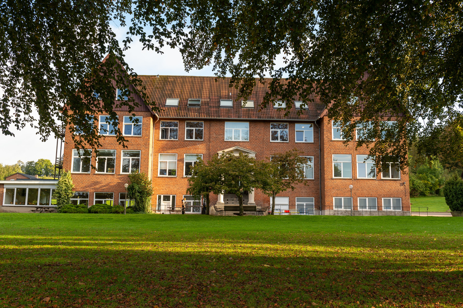 ESDA | Vejlefjordskolen (Vejlefjord School, the Danish Junior College)