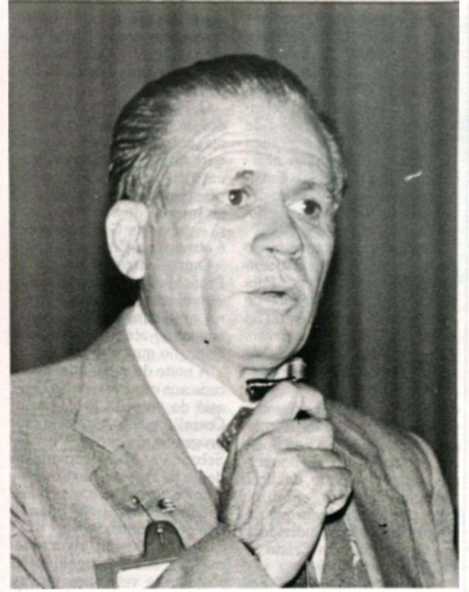 ESDA | Santos, Floriano Xavier dos (1927–2017)