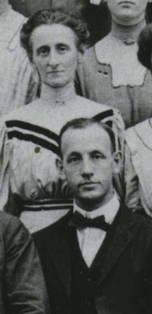 ESDA | James, Judson Spray (1879–1965) and Minnie Louise (Smith) (1874–?)