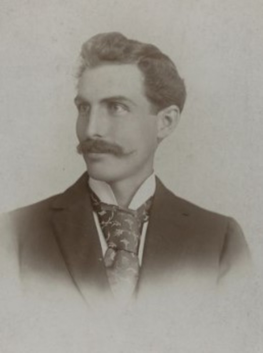 ESDA | Howell, Warren Eugene (1869–1943)