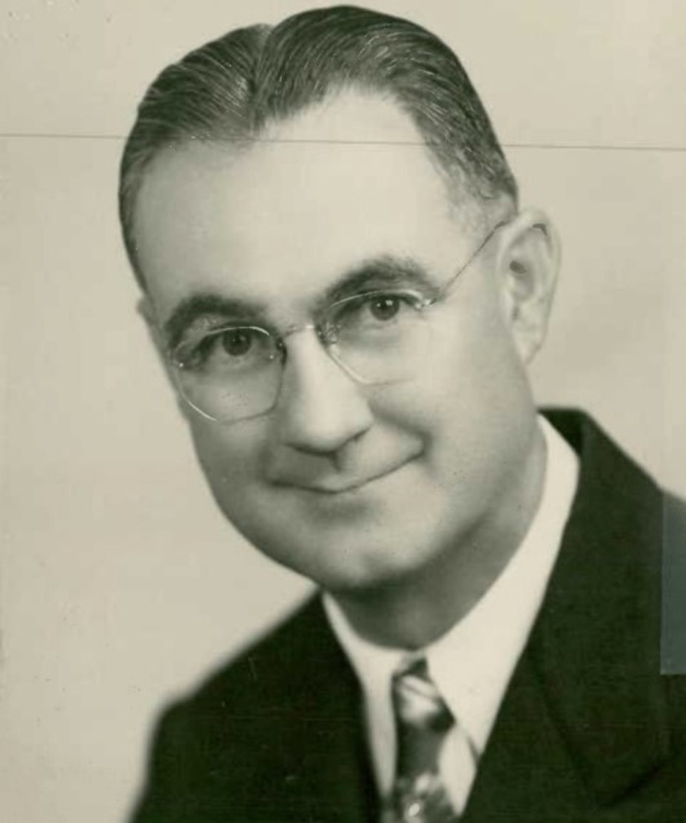 ESDA | Hare, Eric Burnham (1894–1982) and Agnes (Fulton) (1893–1983)