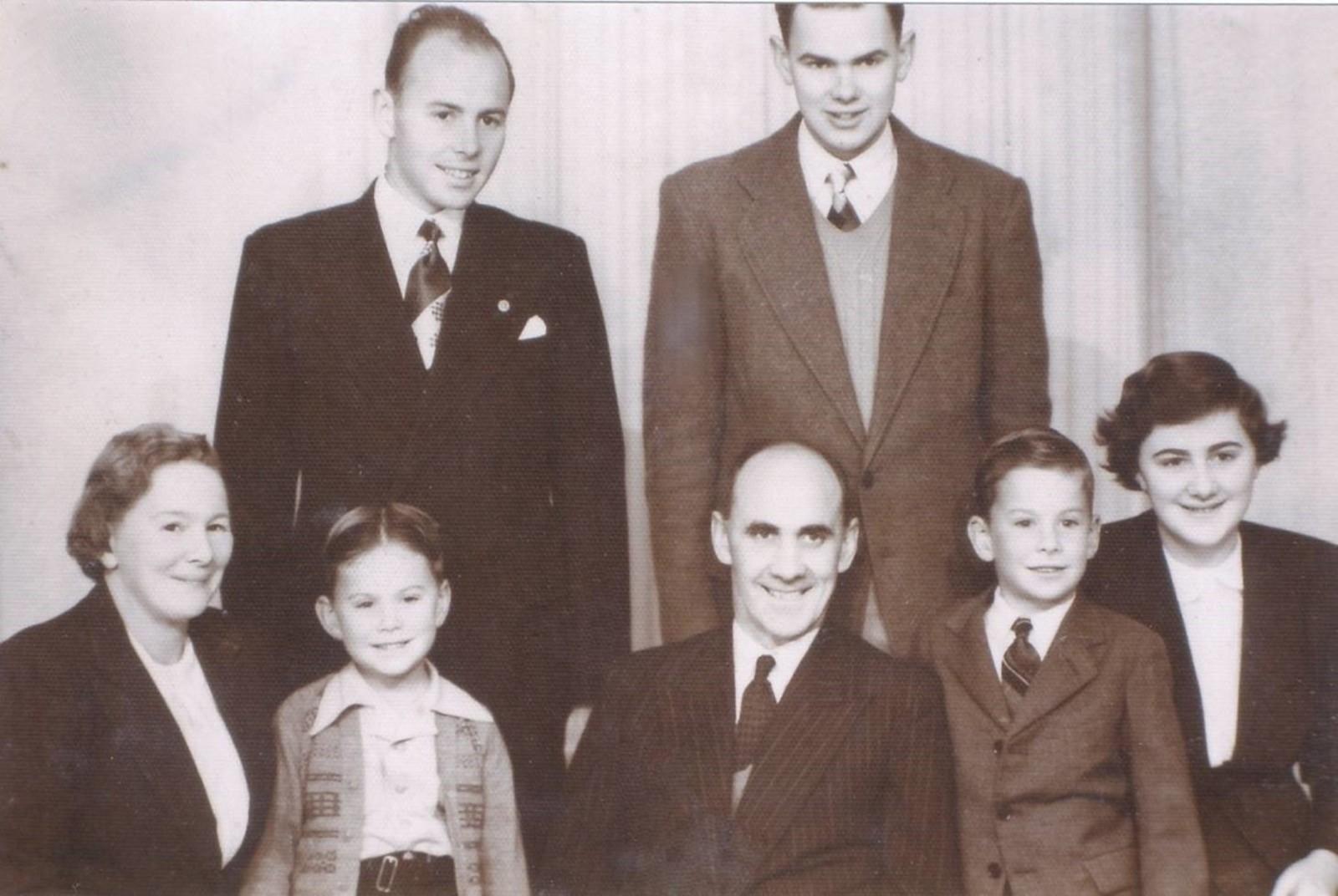 ESDA | McMahon, Benjamin Hamilton (1904–1980)