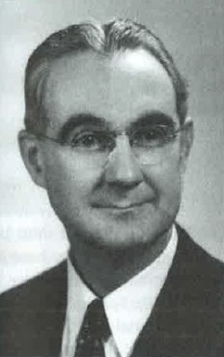 ESDA | Hare, Eric Burnham (1894–1982) and Agnes (Fulton) (1893–1983)