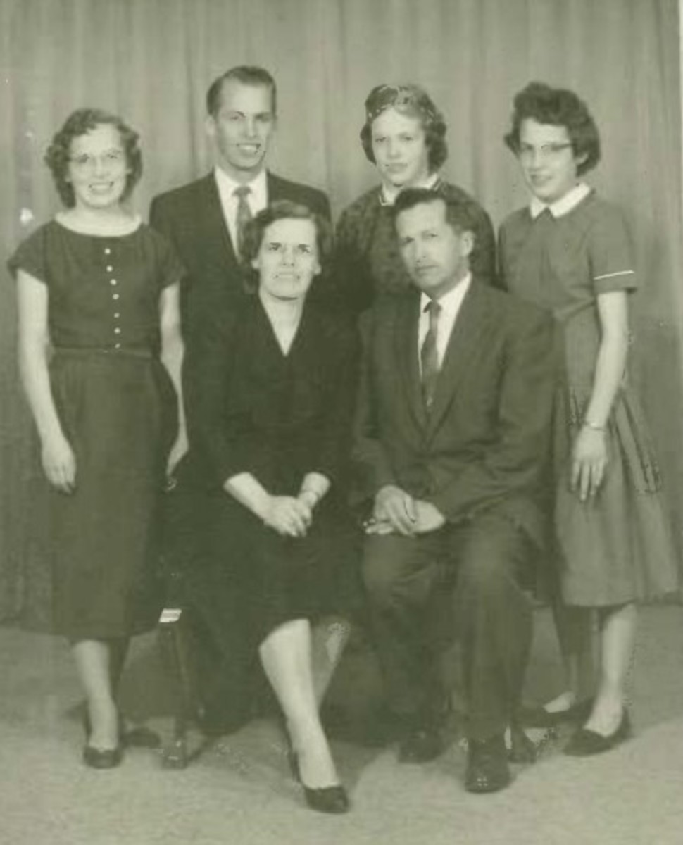 ESDA | Stickle, Berthold Herbert (1913–1982) and Alice Elizabeth (Hoen ...