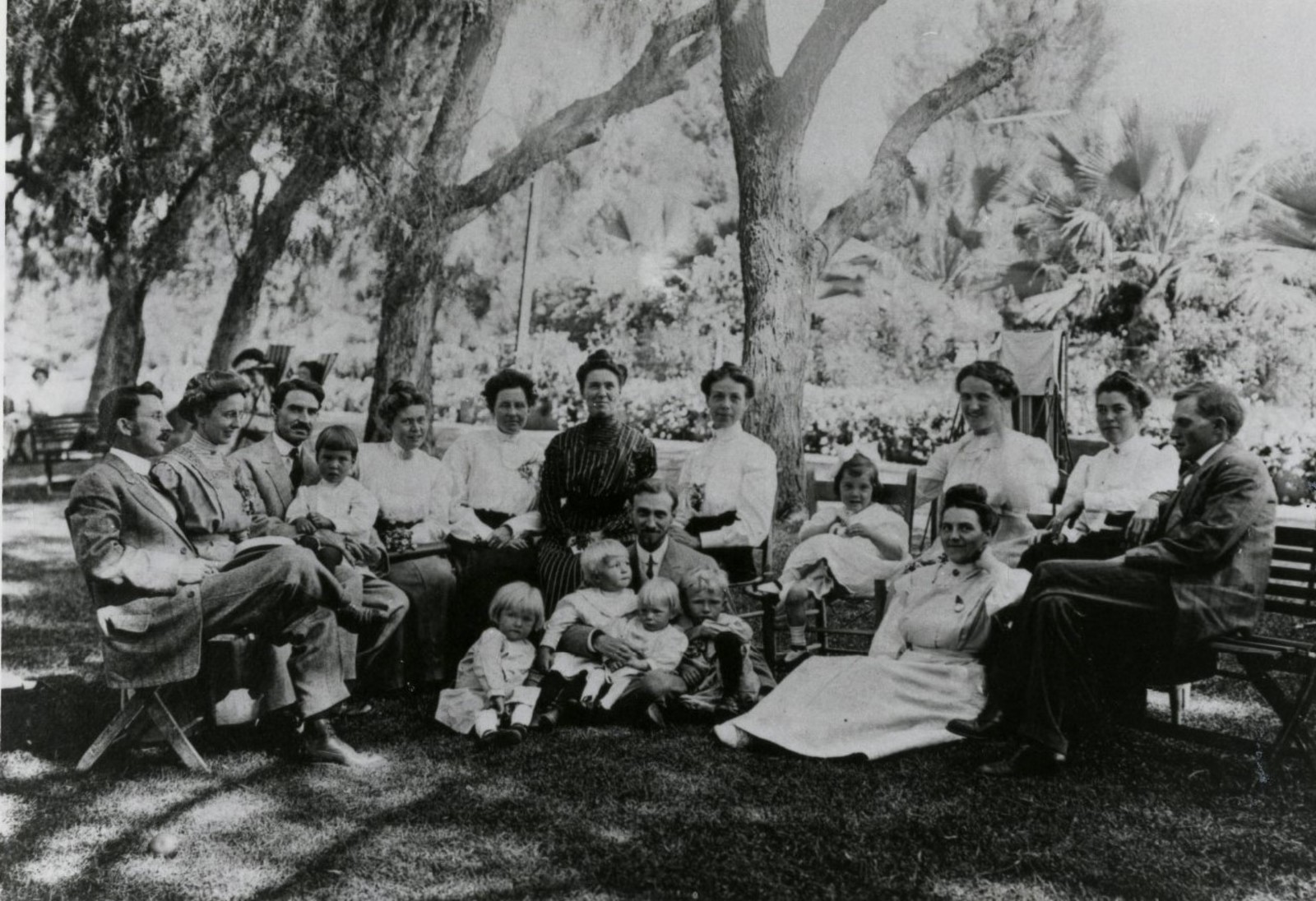 ESDA | Abbott, George Knapp (1880–1959) and Cora Mae (Richards) (1877–1953)