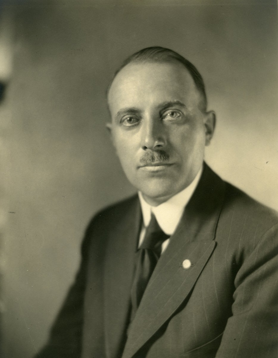 ESDA | Rasmussen, Steen Emil Marius (1888–1941)