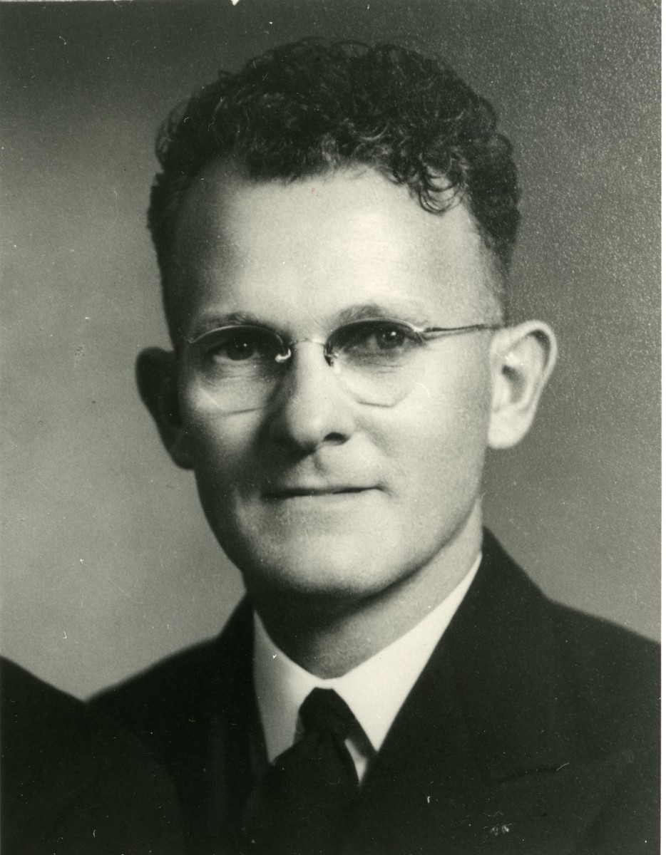 ESDA | Hooper, Walter Thomas (1900–1975)