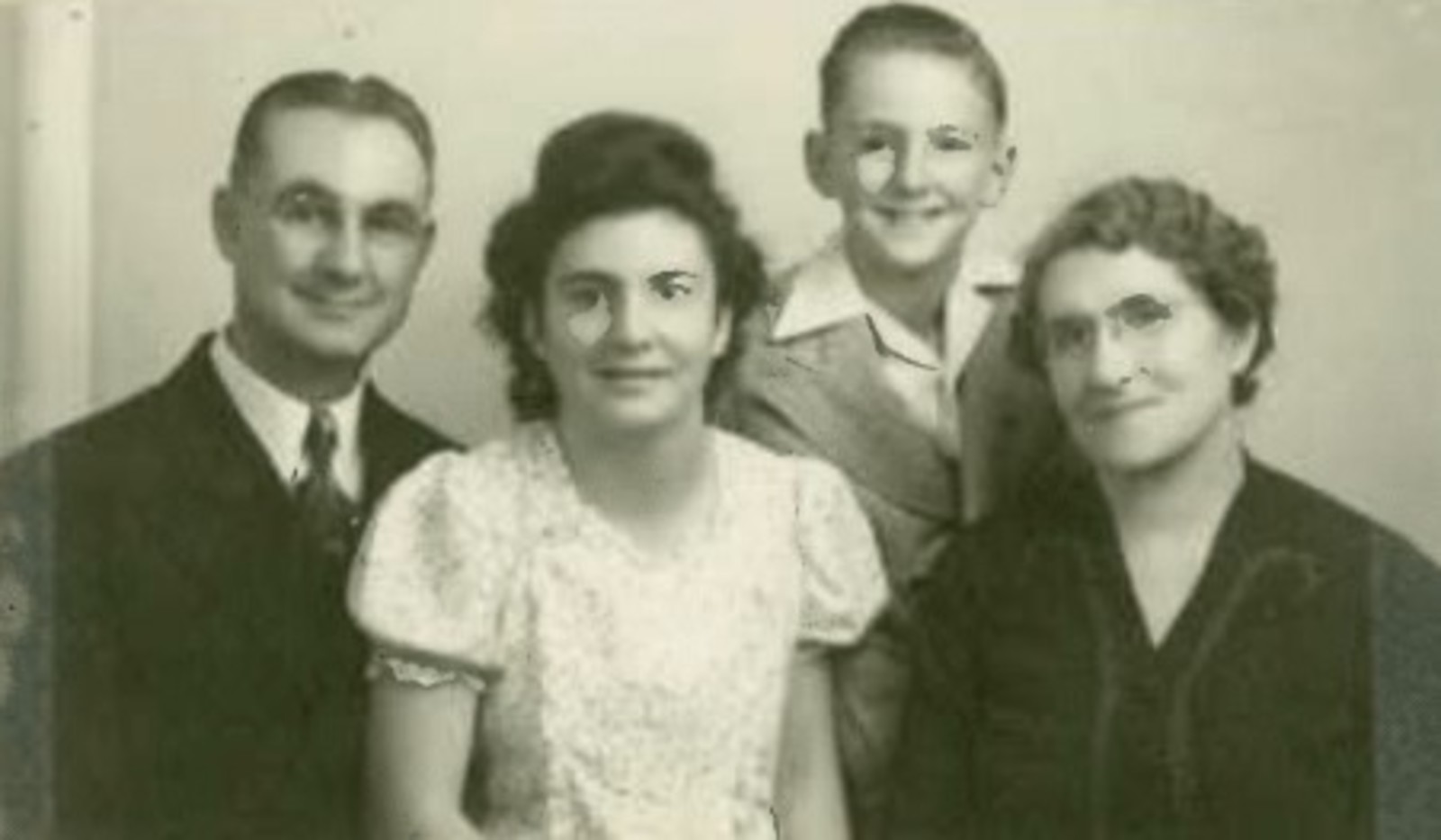 ESDA | Hare, Eric Burnham (1894–1982) and Agnes (Fulton) (1893–1983)