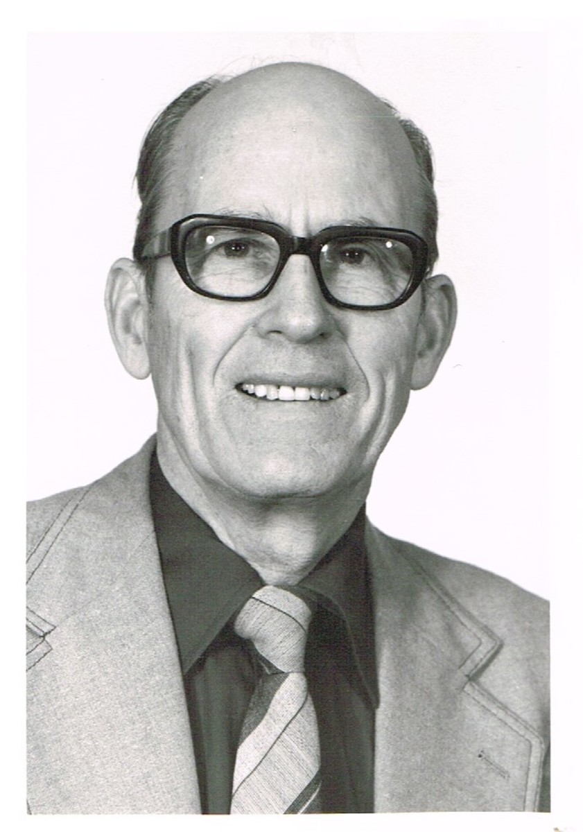 ESDA | Gudmundsson, Julius (1909–2001)