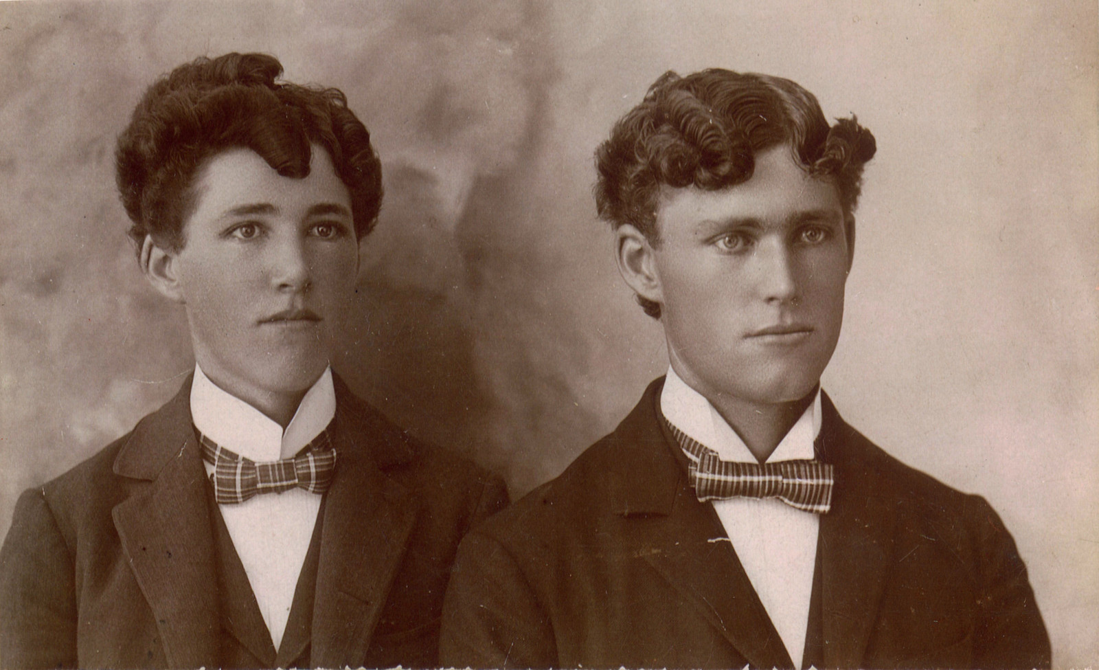 ESDA | Bond, Frank Starr (1877‒1924)