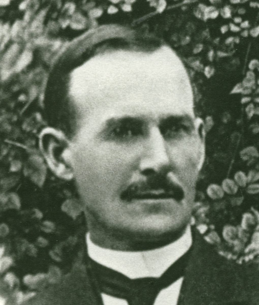 John Burden's Instagram, Twitter & Facebook on IDCrawl